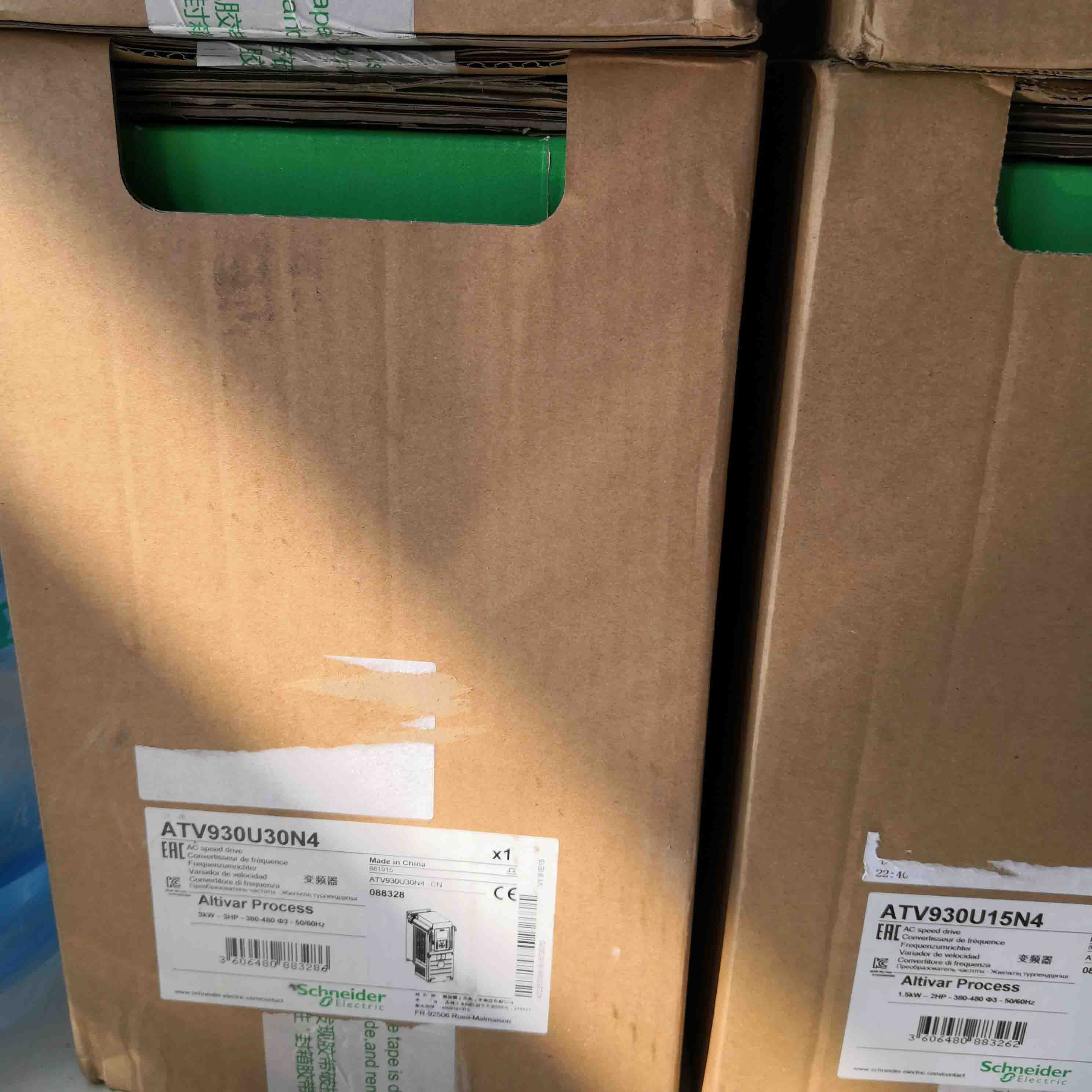 US$ 3,327.50 - New sealed ATV930U30N4 Schneider Variable speed drive ...