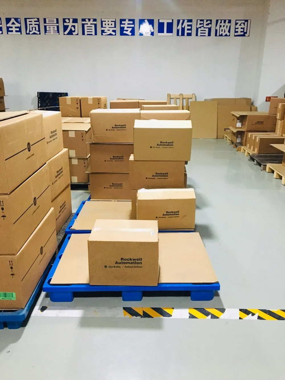 US$ 959.70 - 50% payment New sealed Allen Bradley 2198-C4075-ERS ...