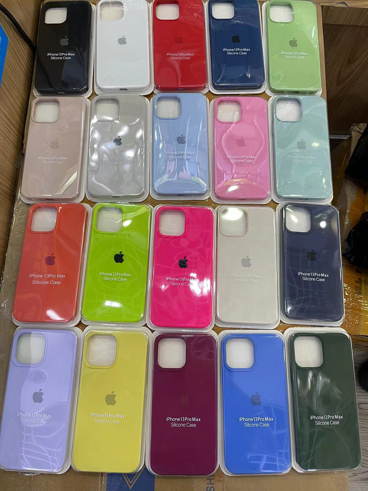 US$ 1.20 - Official silicone protective phone cases 4 side cover case ...