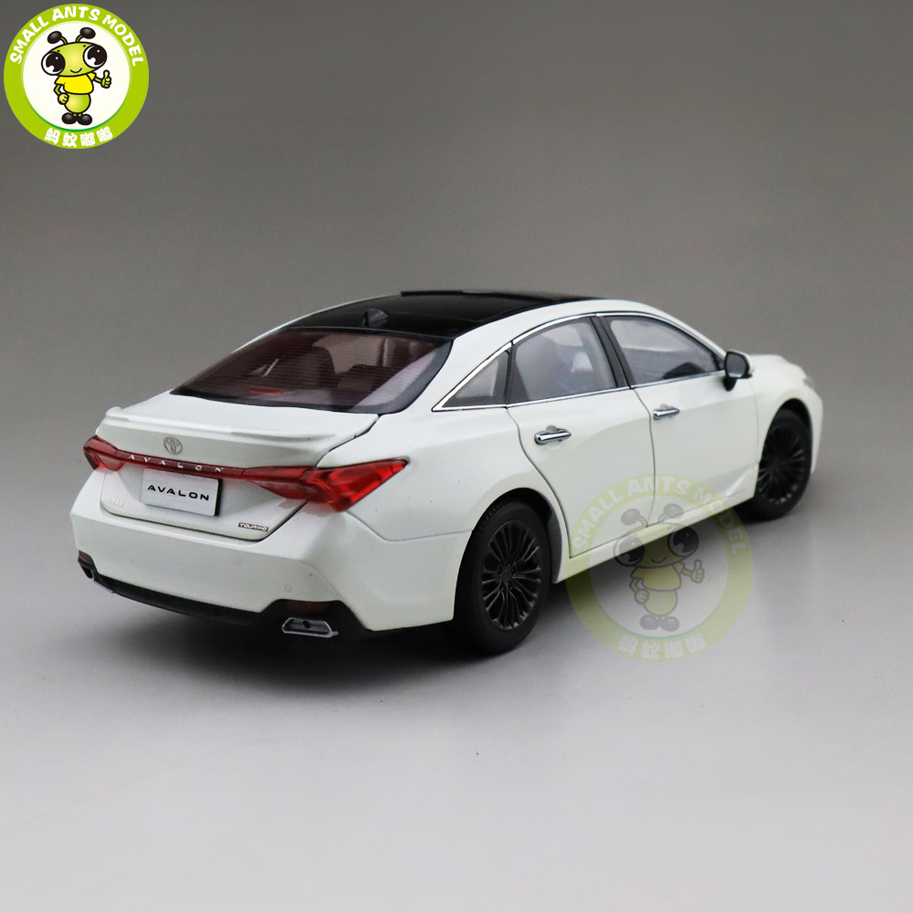 1/18 Toyota Avalon Diecast Car Model Toys kids Boy Girl Gifts ...