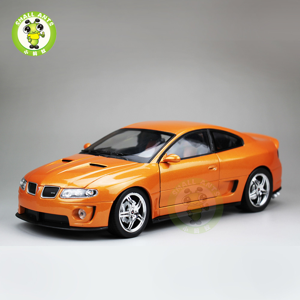 Welly Pontiac GTO Diecast Model Car Toy