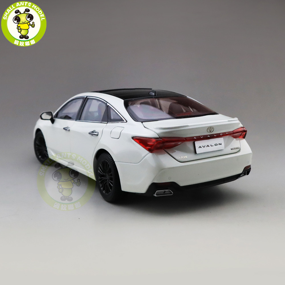 1/18 Toyota Avalon Diecast Car Model Toys kids Boy Girl Gifts ...
