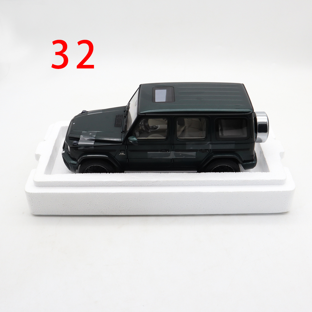 Defective 1/18 Minichamps Mercedes Benz G500 G-Class 2020 W463 Diecast ...