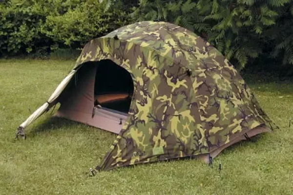 What is the Difference Between Military Tents and Ordinary Tents
