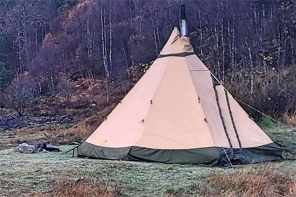 Explore the Outdoors with a Lightweight Tent with Stove - www.pomoly.com