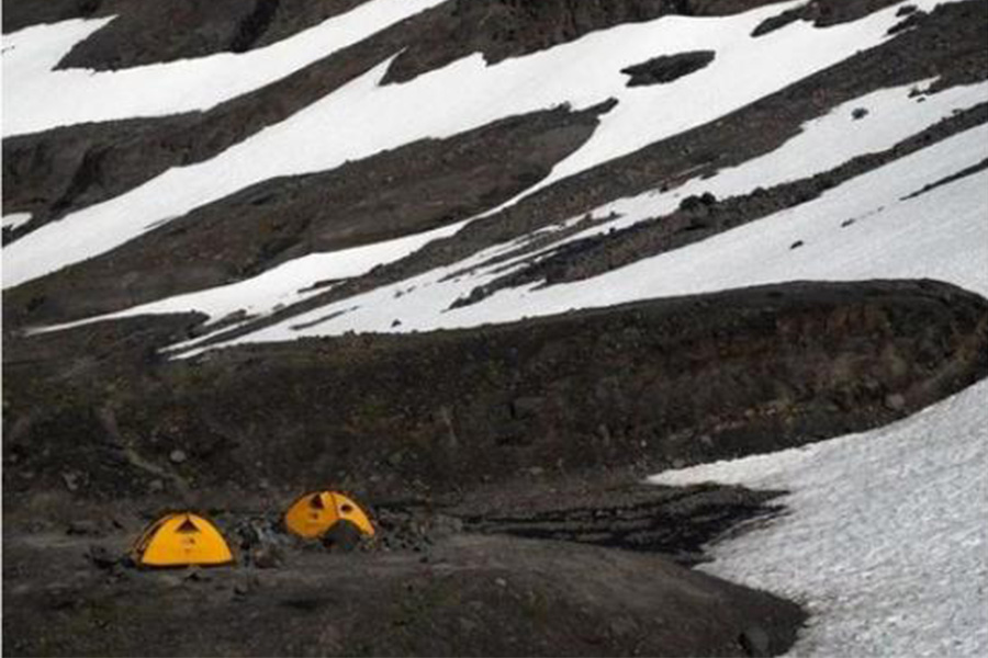 Best 13 Self Standing Tent for Sale
