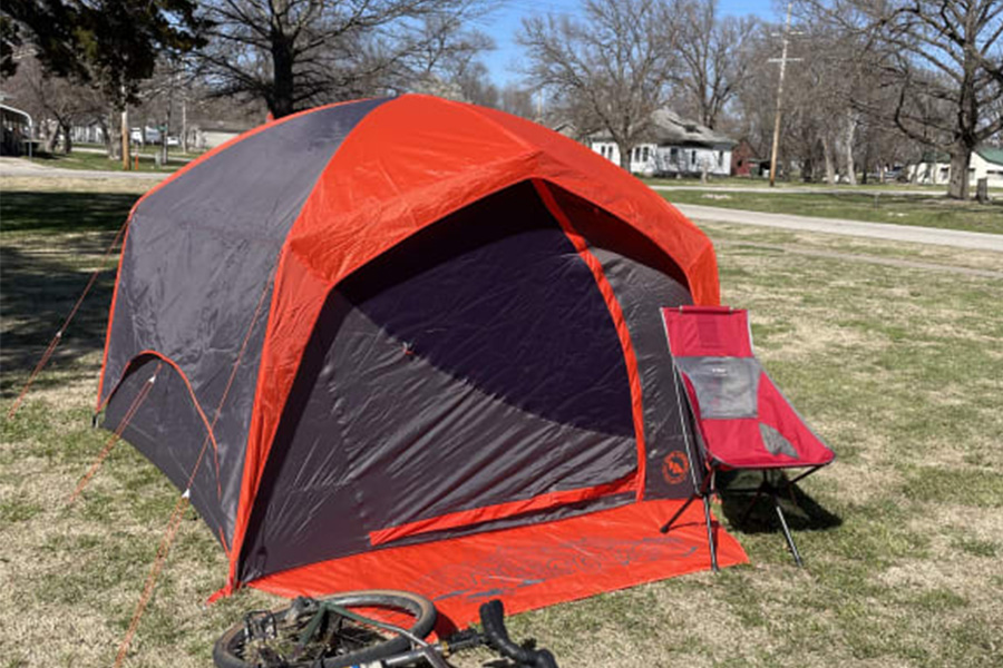 Best 13 Self Standing Tent for Sale