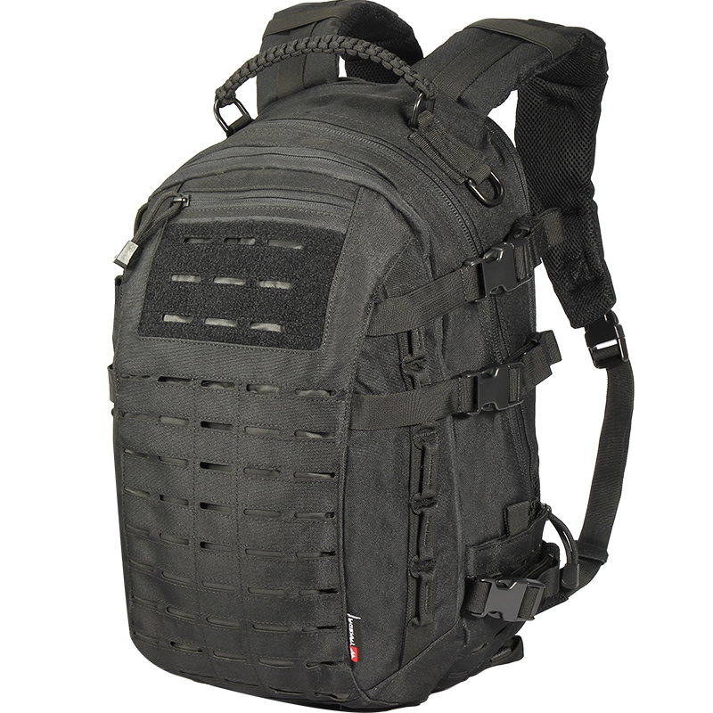 WHAT IS MOLLE? EVERYTHING YOU NEED TO KNOW