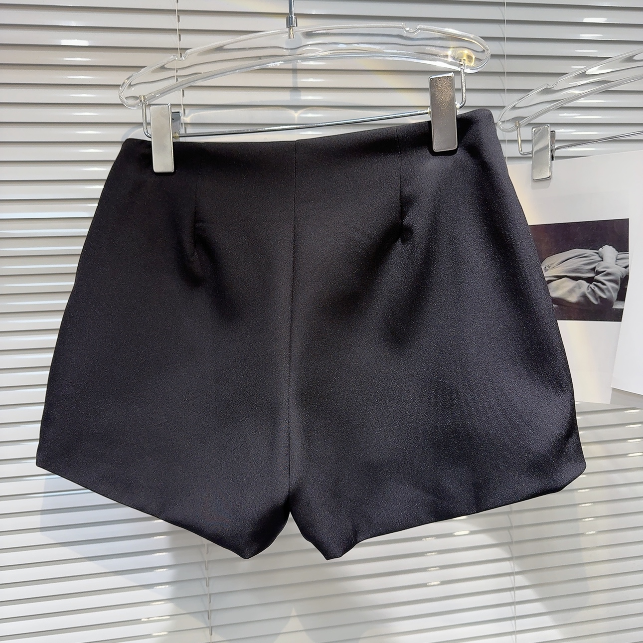 US$ 31.00 - A8622 - www.amigogarment.com