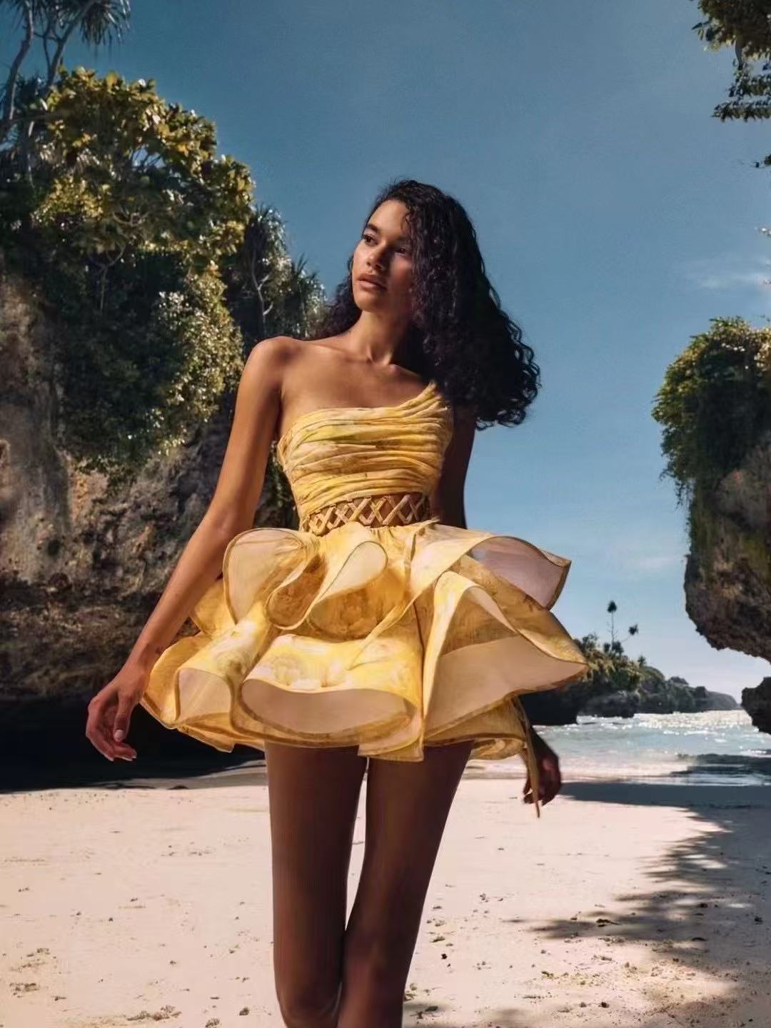 US$ 37.00 - A9902 - www.amigogarment.com