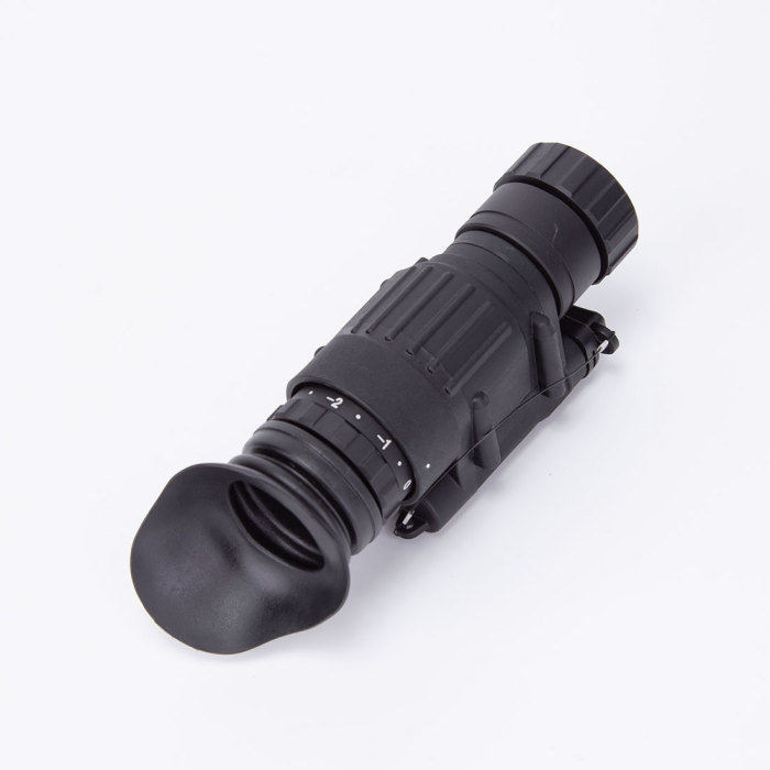 Head-mounted PVS-14 Micro Light Infrared Monocular Night Vision Device ...