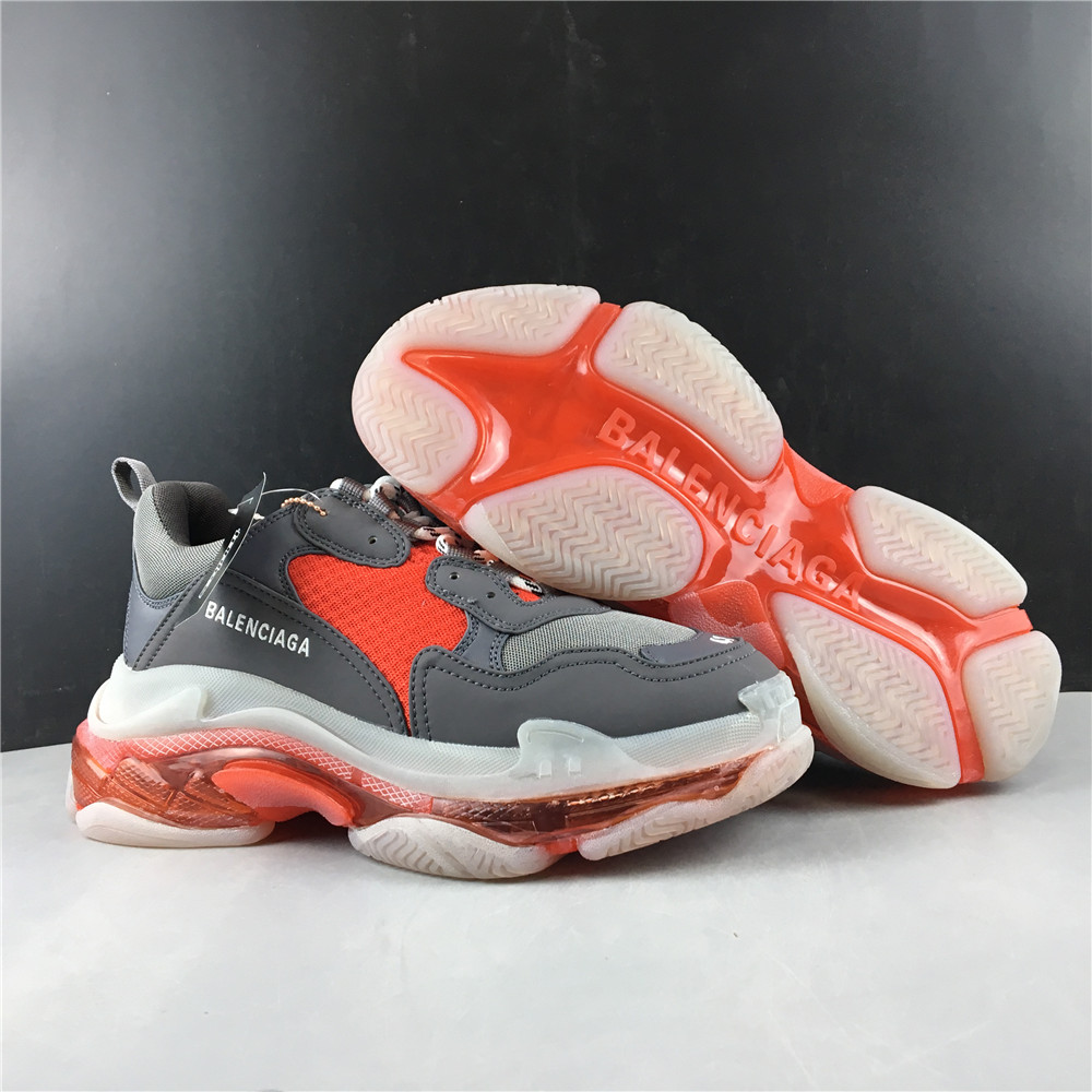 US$ 170.00 - Triple S Grey - www.kickplug.cn