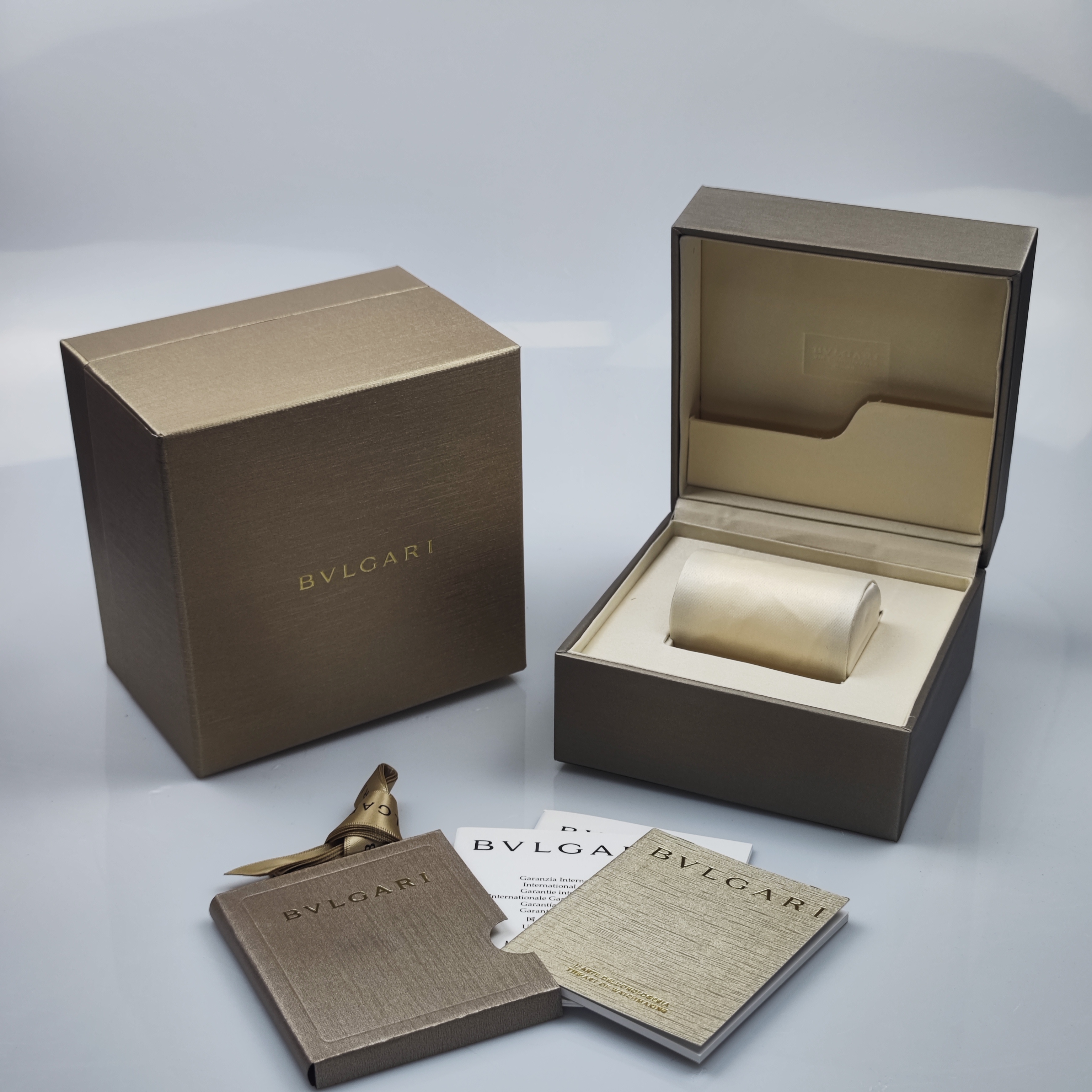 $ 50.99 - Bvlgari watch box champagne color - www.richforever.store