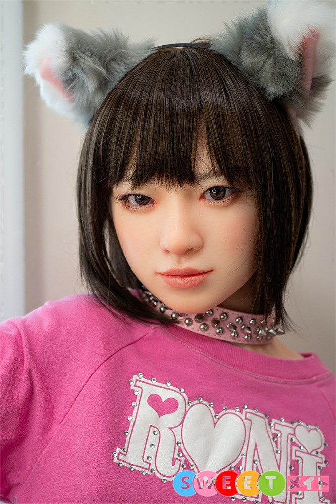 猫耳の飾りをつけた可愛らしい日本小学生リアルなラブドール Jcute