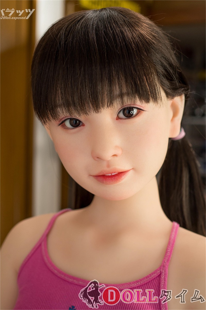 AXB Doll TPE製ラブドール 149cm Aカップ 平ら AGD01掲載画像のボディはリアルメイク付き サロペットバービーピンクのキャミソール