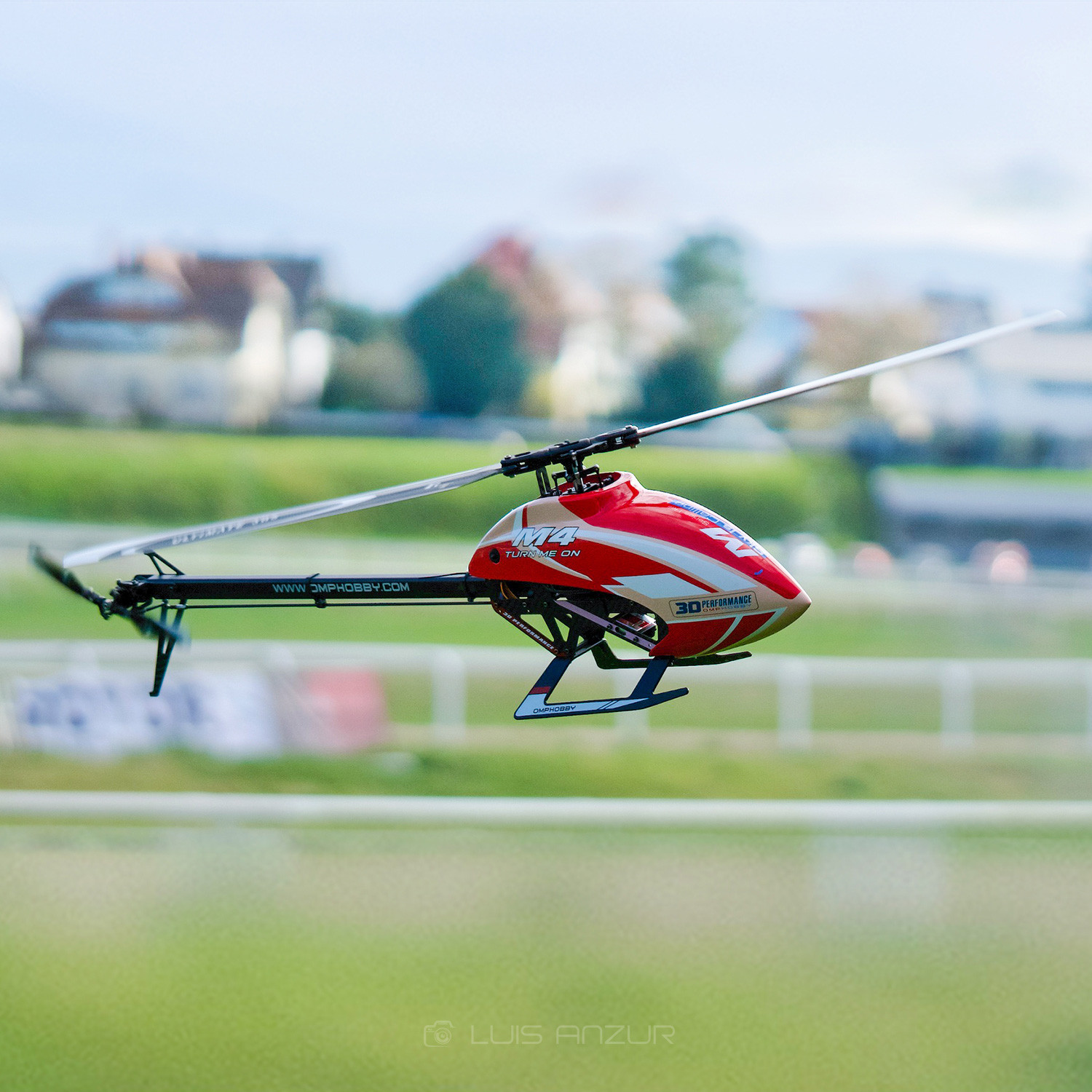 OMPHOBBY M4 RC Helicopter