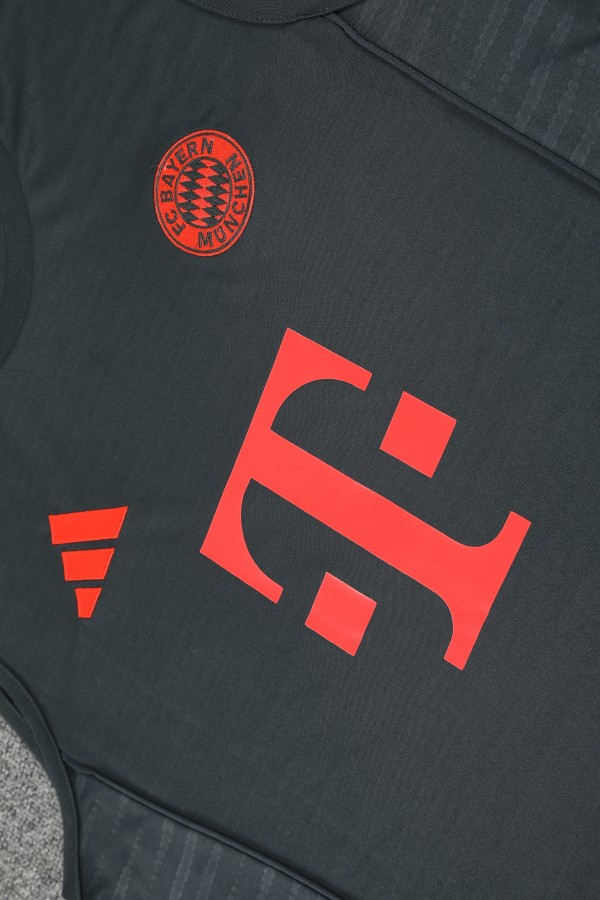 2025-26 Mens Bayern Munich black Training Short Suit