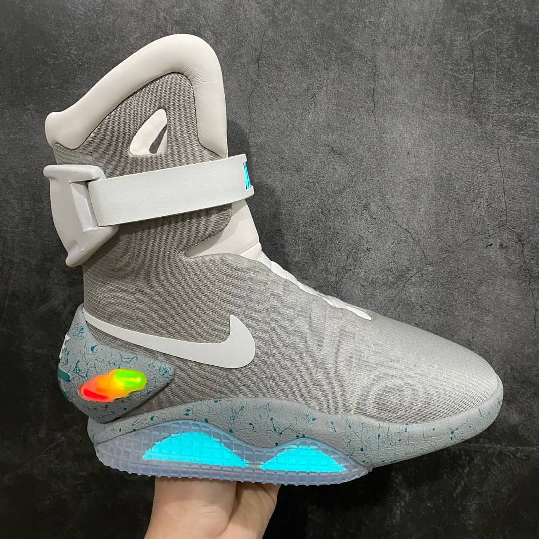 US$ 1600.00 - MAG back to the future Auto Laces - www.jackkickz.ru