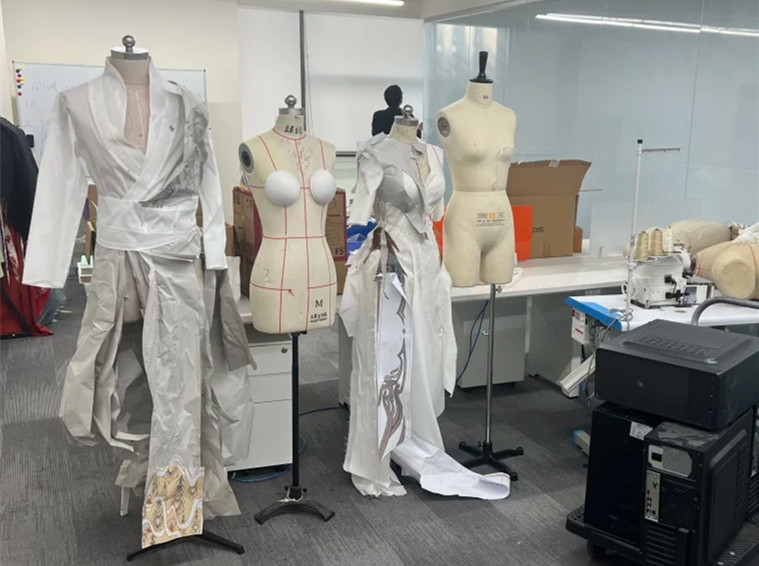 CosplayLight Custom Tailor Service Available for Any Character Costumes ...