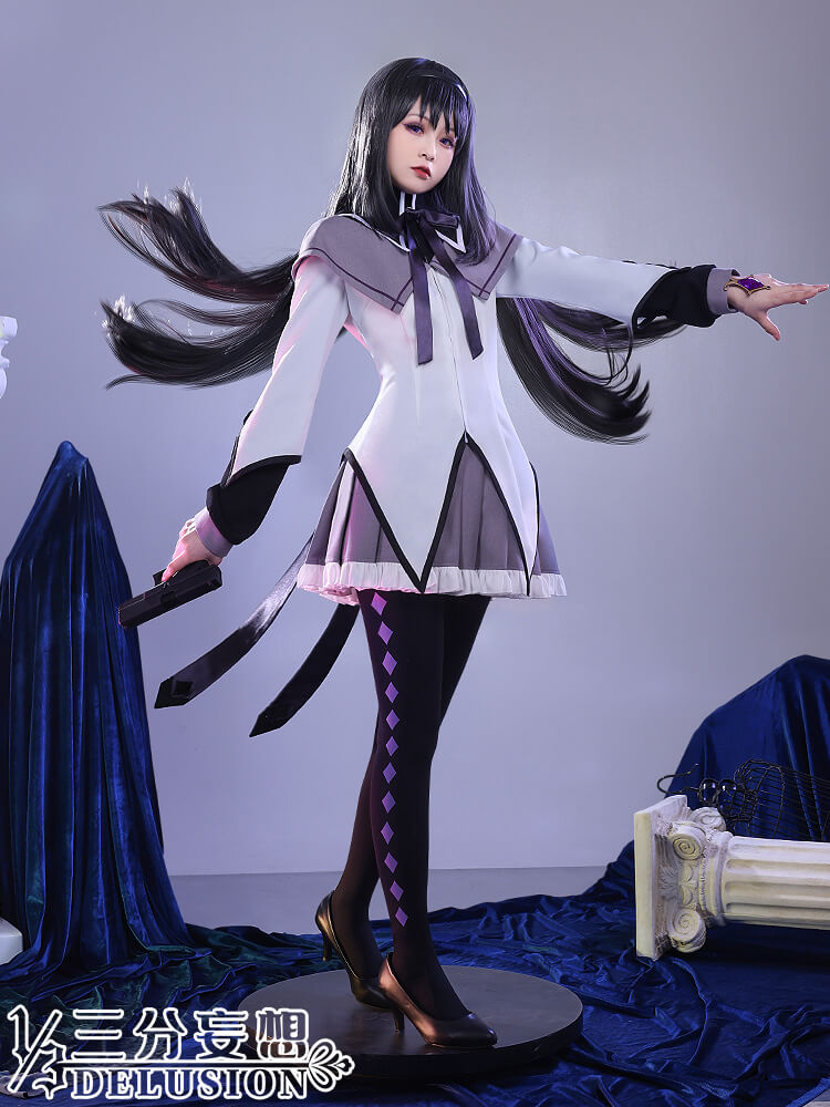 Demon Homura Cosplay