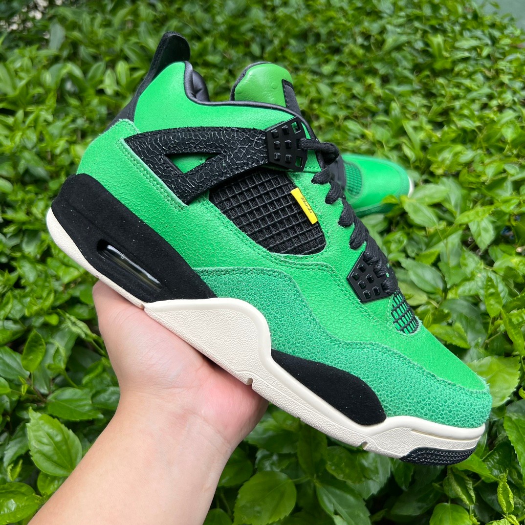 Air Jordan 4 Retro Manila