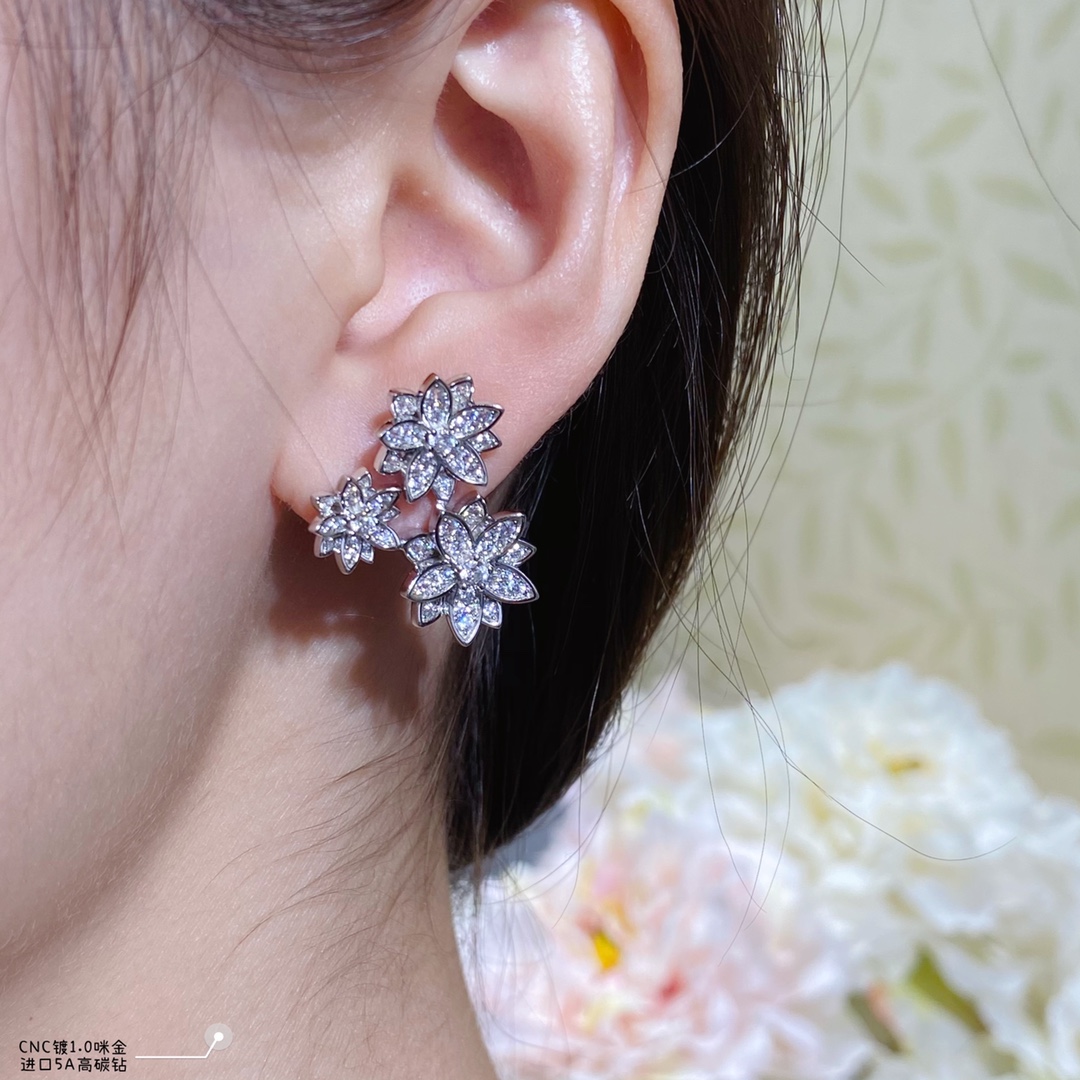 US$ 97.75 - 1:1 quality version Radiant Lotus ear shot - www.youngrich.co