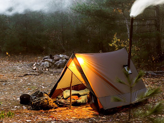 How to Set Up a Hot Tarp Shelter? - www.firehiking.com