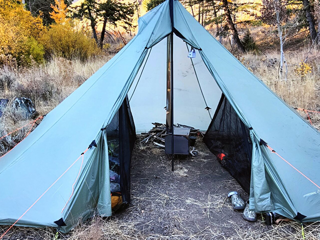 What is a Rain Canopy for Camping? - www.firehiking.com