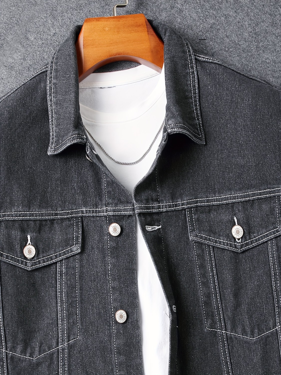 Men's Trendy White Line Double Pocket Loose Denim Jacket