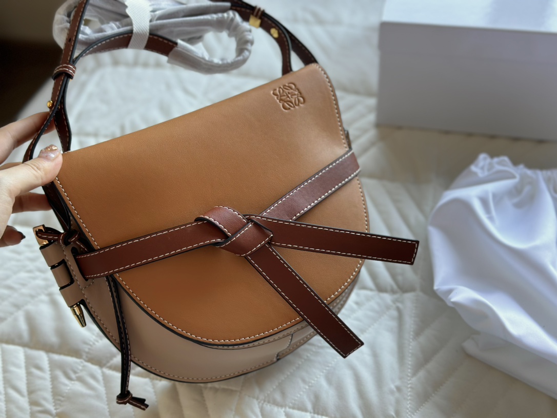 Loewe Gate Bag Saddle Bag Crossbody Bag Gate Bow Bag