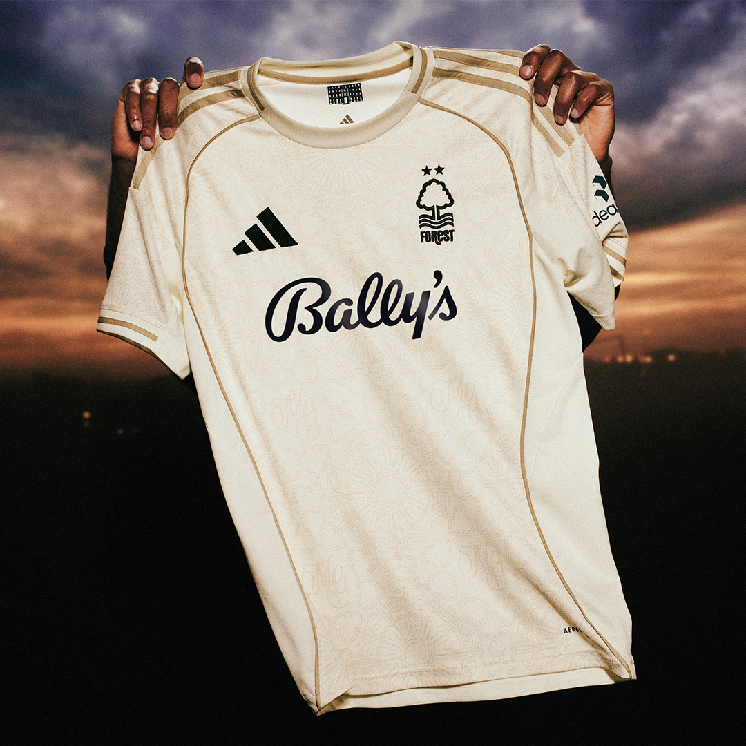Nottingham Forest 25/26 Away Kit - www.jersey777.net